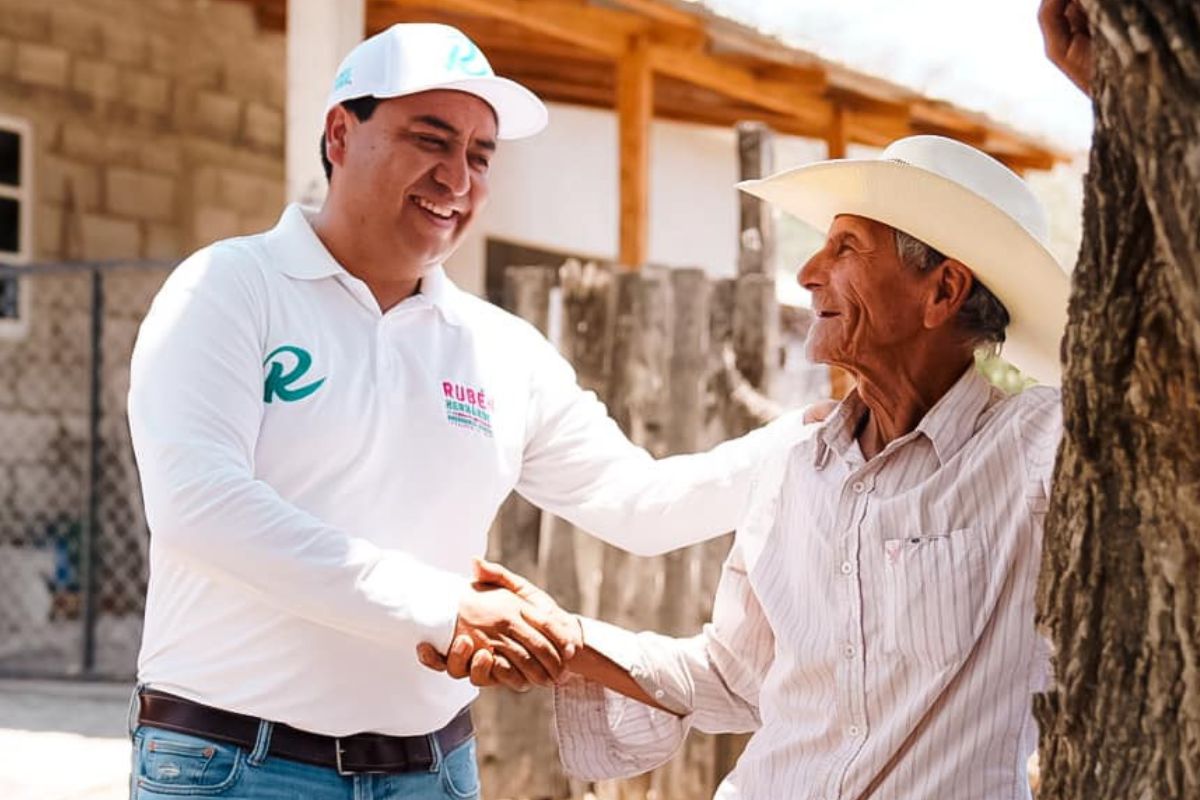 ¿Quién es Ruben Hernández Robles?