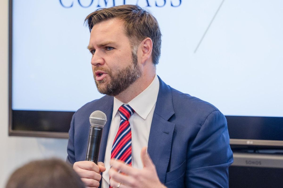 ¿Quién es JD Vance?