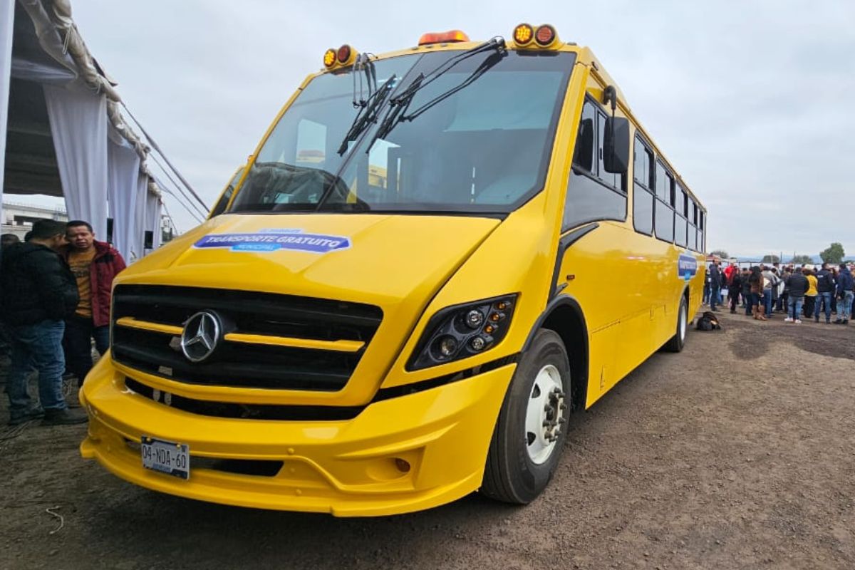 Suman camiones para transporte escolar gratuito en El Marqués