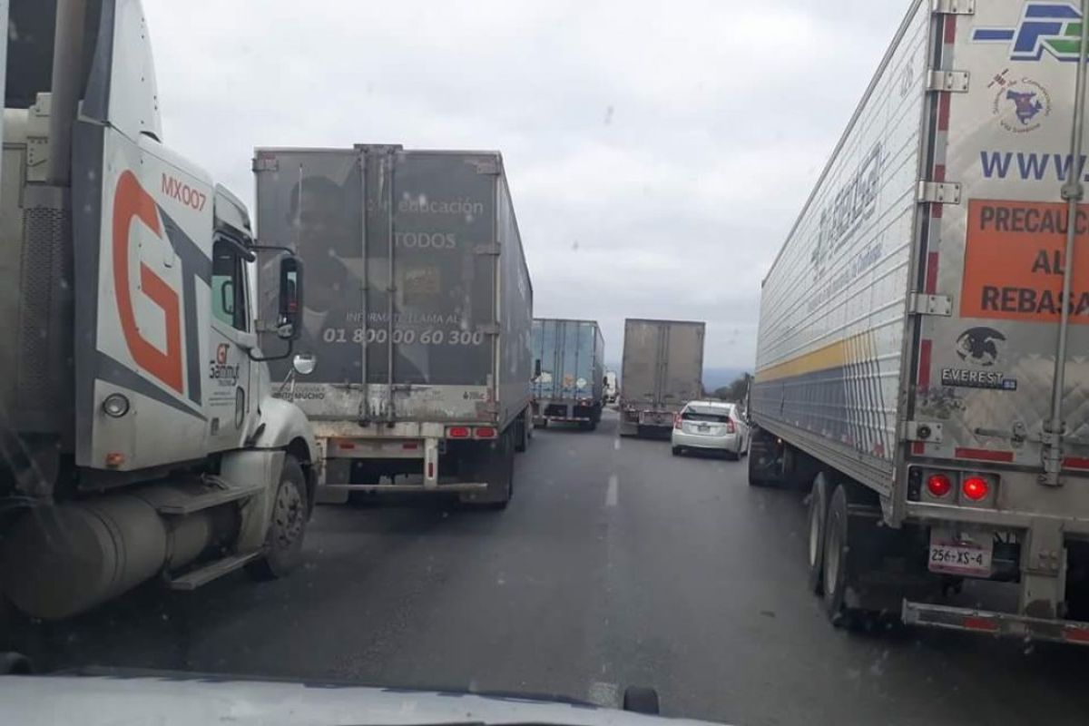Cierre de circulación en la autopista México-Querétaro