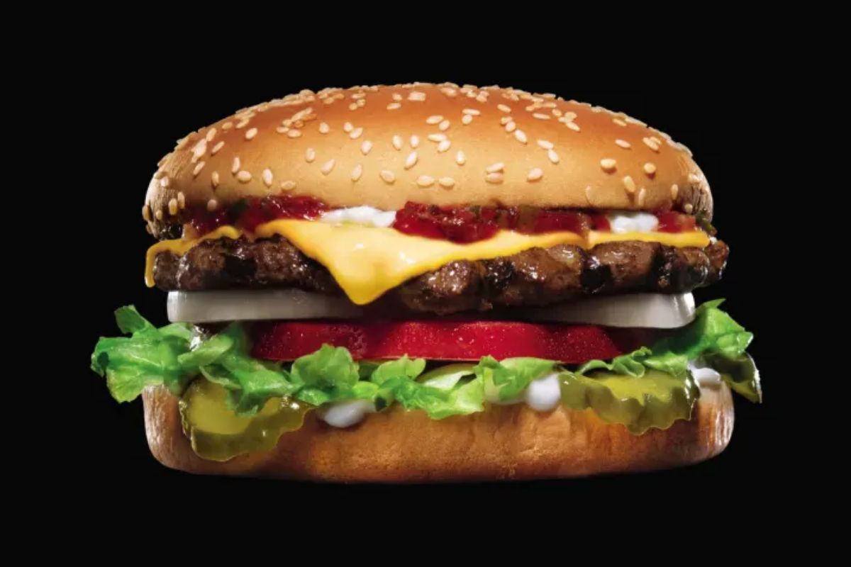 Obtén un combo Famous Star gratis en Carl’s Jr Querétaro con esta promoción